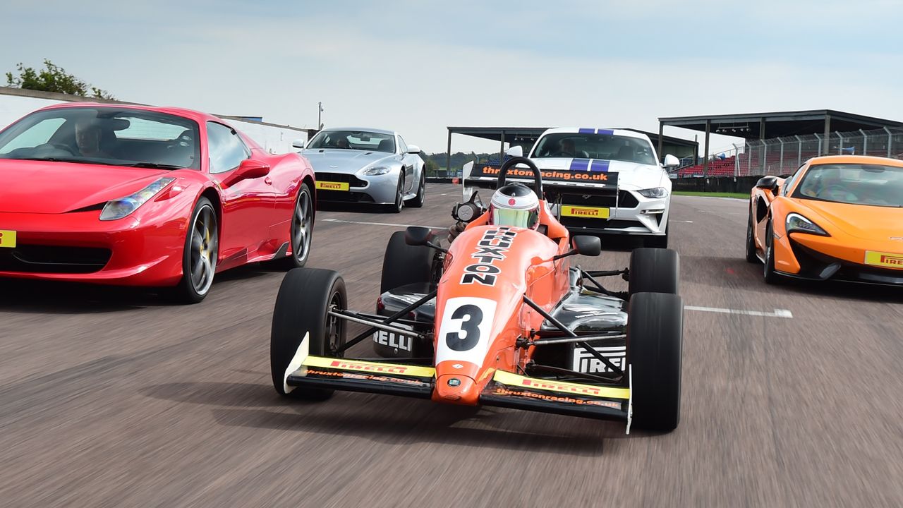 Circuit Driving Experiences - Thruxton Circuit