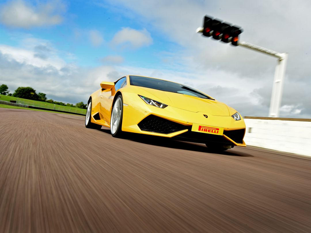 Racing Car Driving Experience - Thruxton Circuit