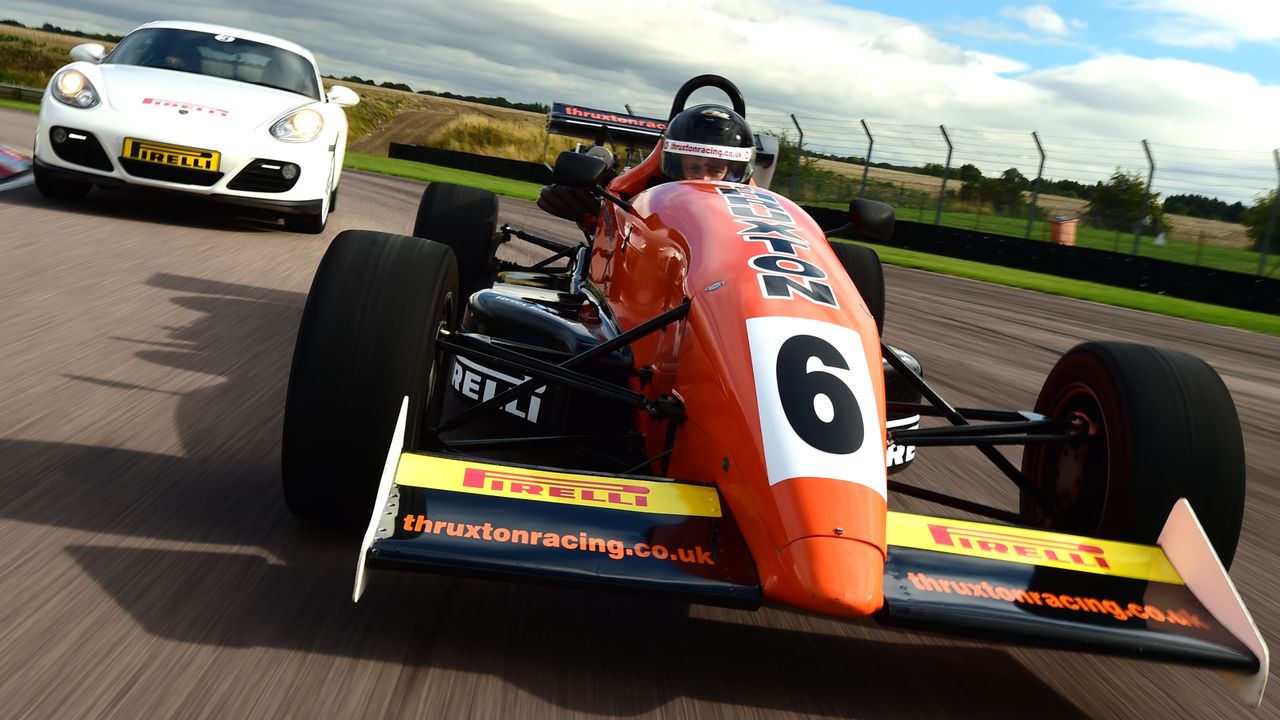 Racing Car Driving Experiences - Thruxton Circuit