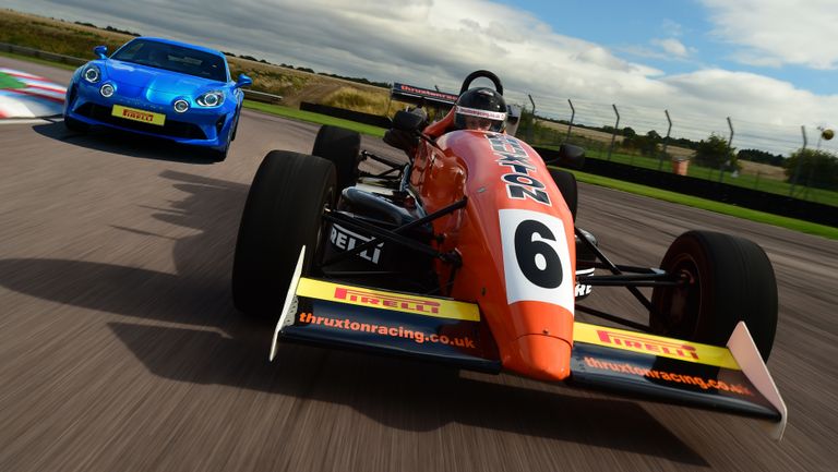 Drive a Formula Renault at Thruxton | F1-style Racing Experience