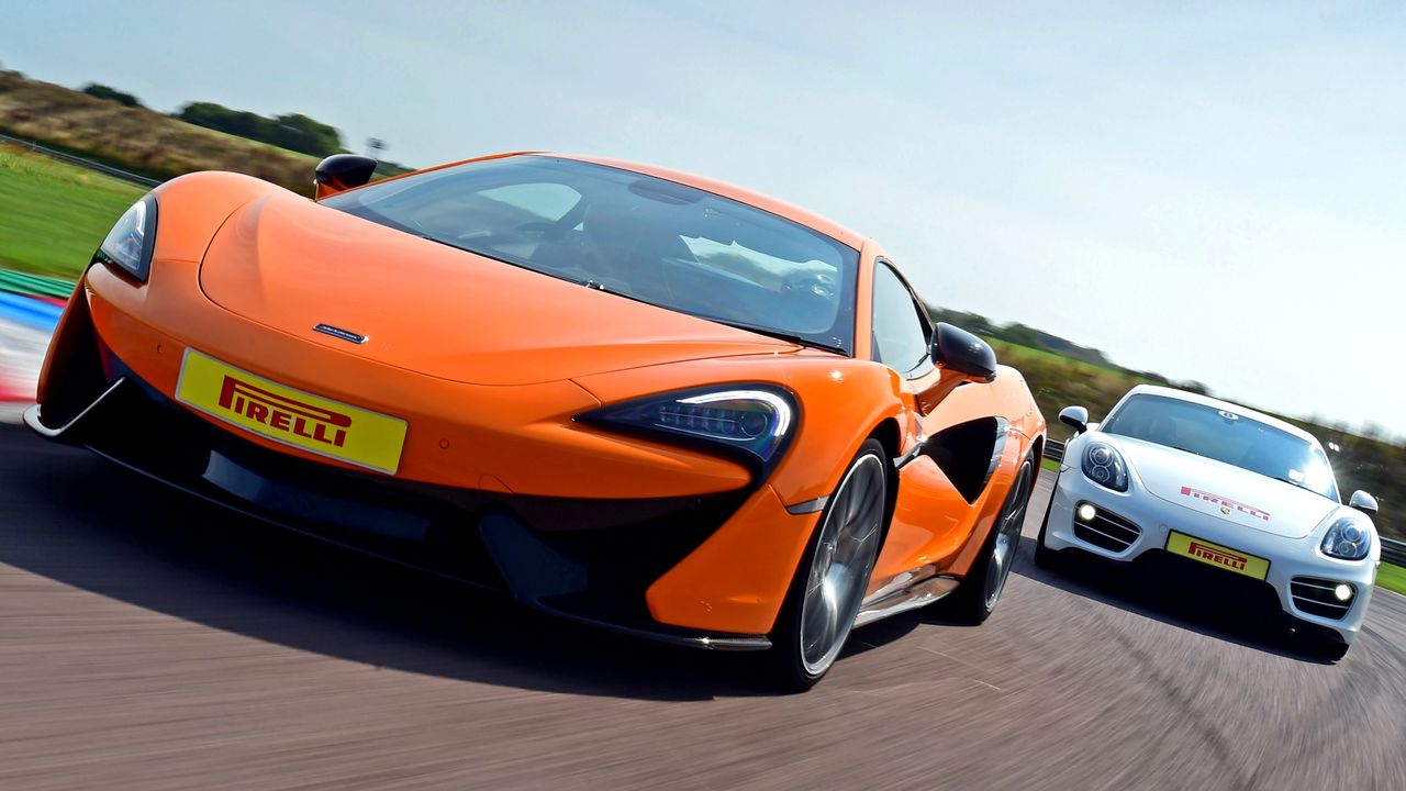 Supercar Driving Experiences - Thruxton Circuit